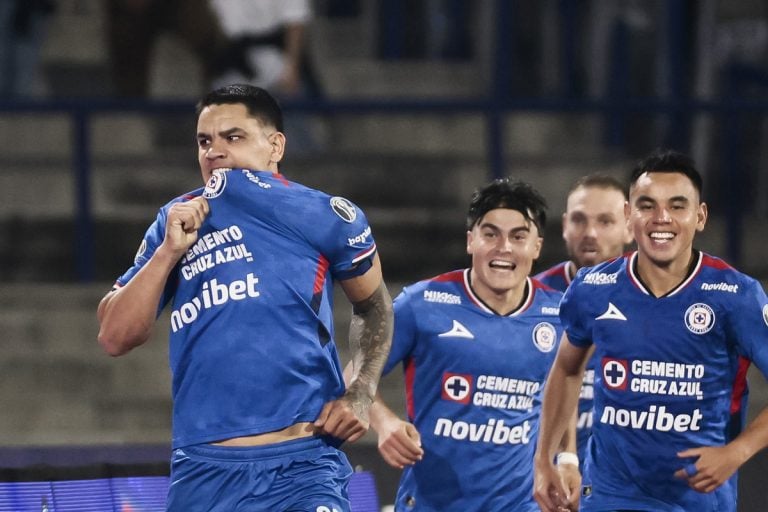 Cruz Azul lanza su nuevo jersey alternativo 2025-2026 con Pirma